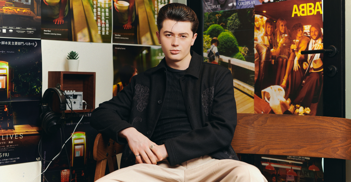 Elliot James Reay: The Rising Star Reviving Rock 'n' Roll Nostalgia