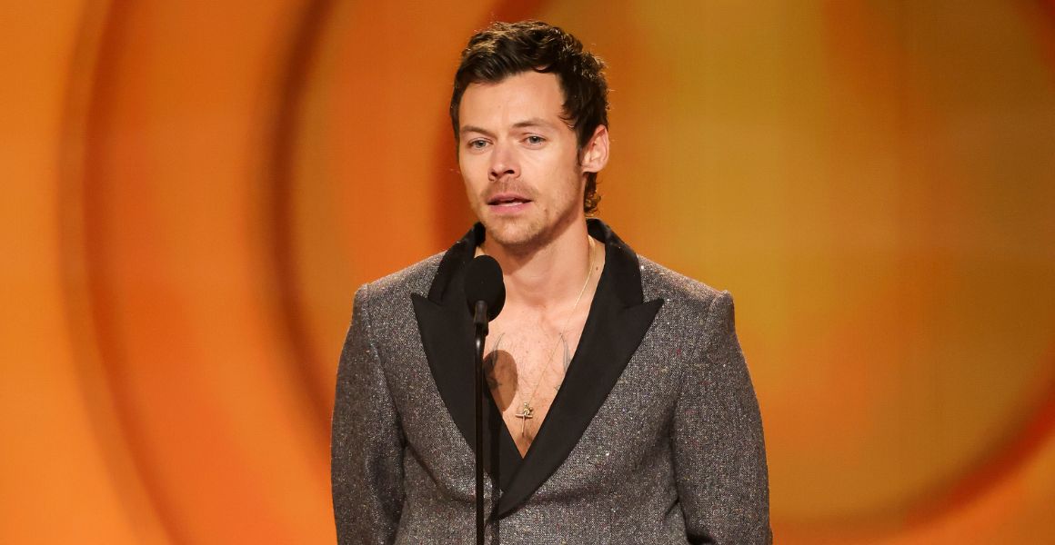 Harry Styles Wore A Dior Blazer With No Shirt At The Grammys